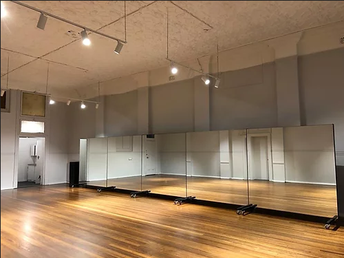 Glass Rollaway Mirrors Portable, Gym & Studio Mirrors | SMA